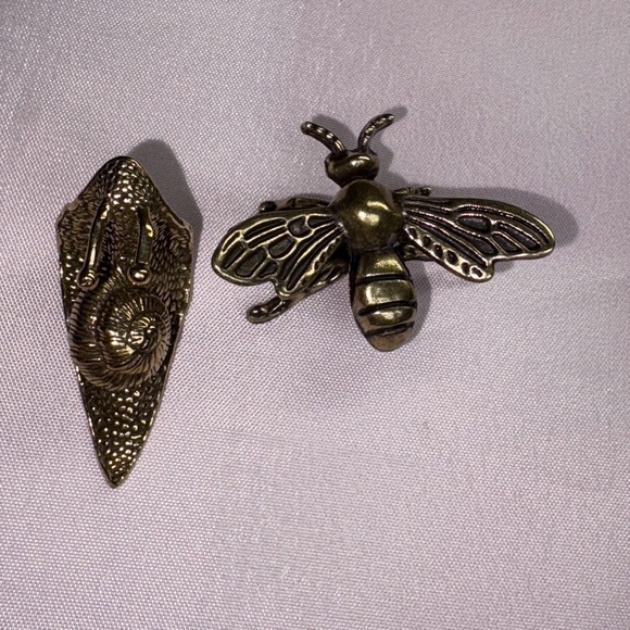 No brand | Accents | Nwot Miniature Brass Bee Slug Figures Modern ...